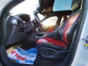 White Jaguar F-Pace 2016 in Siauliai, with an engine capacity of 2.00 L and mileage of 157 thousand km for 15300 €, photo 11 on AUTOMOTO.COM.LV
