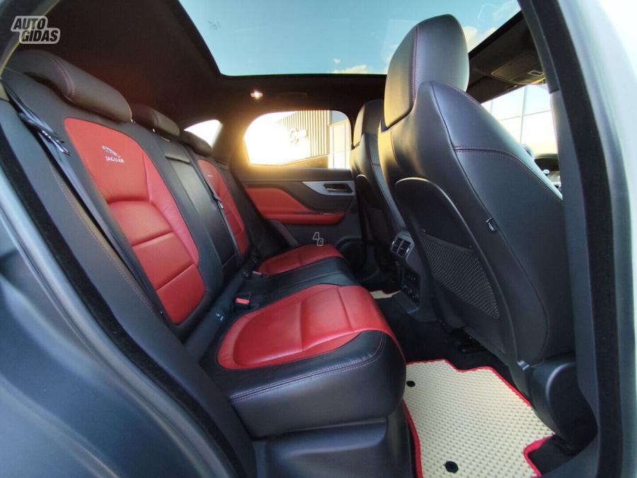 White Jaguar F-Pace 2016 in Siauliai, with an engine capacity of 2.00 L and mileage of 157 thousand km for 15300 €, photo 23 on AUTOMOTO.COM.LV