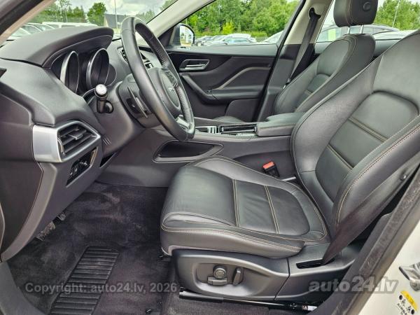 Balts Jaguar F-Pace 2016 Tartu, ar dzinēja tilpumu 3.00 L un nobraukumu 203 tūkst. km par 14990 €, foto 8 vietnē AUTOMOTO.COM.LV