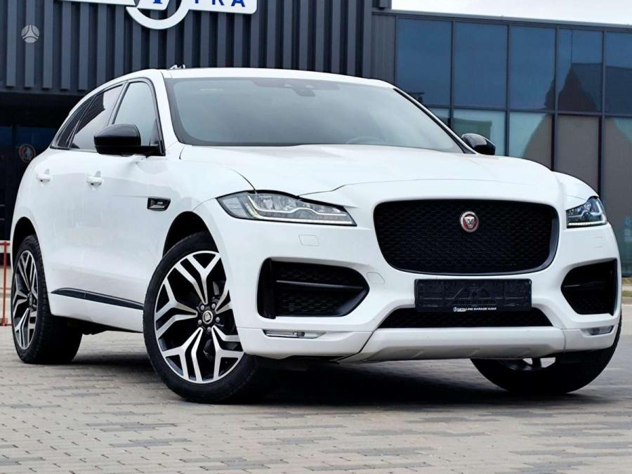 White Jaguar F-Pace 2016 in Siauliai, with an engine capacity of 2.00 L and mileage of 157 thousand km for 13900 €, photo 1 on AUTOMOTO.COM.LV