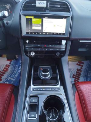 White Jaguar F-Pace 2016 in Siauliai, with an engine capacity of 2.00 L and mileage of 157 thousand km for 13900 €, photo 16 on AUTOMOTO.COM.LV