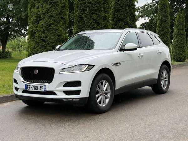 White Jaguar F-Pace 2016 in Taurage, with an engine capacity of 2.00 L and mileage of 170 thousand km for 12700 €, photo 5 on AUTOMOTO.COM.LV