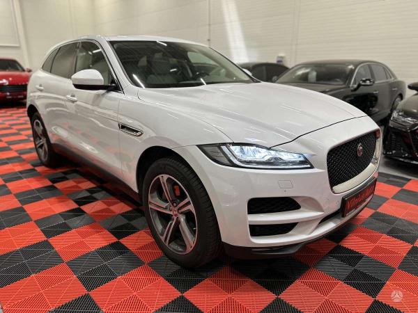 Balts Jaguar F-Pace 2016 Viļņa, ar dzinēja tilpumu 3.00 L un nobraukumu 180 tūkst. km par 14790 €, foto 4 vietnē AUTOMOTO.COM.LV