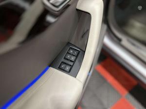Balts Jaguar F-Pace 2016 Viļņa, ar dzinēja tilpumu 3.00 L un nobraukumu 180 tūkst. km par 14790 €, foto 16 vietnē AUTOMOTO.COM.LV