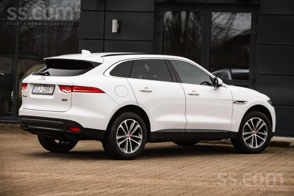 White Jaguar F-Pace 2017 in Jelgava, with an engine capacity of 2.00 L and mileage of 0 thousand km for 14999 €, photo 10 on AUTOMOTO.COM.LV