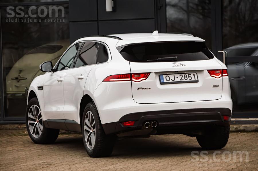 Balts Jaguar F-Pace 2017 Jelgava, ar dzinēja tilpumu 2.00 L un nobraukumu 0 tūkst. km par 14999 €, foto 14 vietnē AUTOMOTO.COM.LV