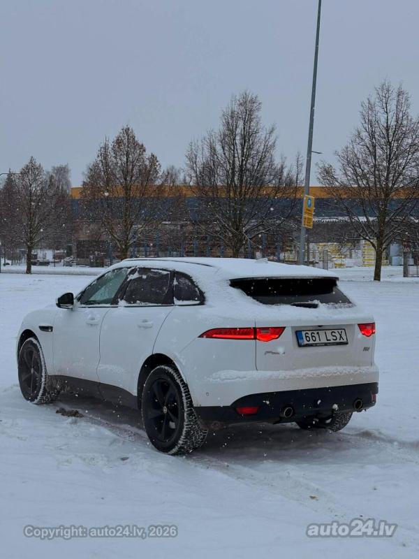 White Jaguar F-Pace 2017 in Tartu, with an engine capacity of 3.00 L and mileage of 168 thousand km for 21900 €, photo 2 on AUTOMOTO.COM.LV