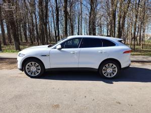 White Jaguar F-Pace 2017 in Siauliai, with an engine capacity of 2.00 L and mileage of 227 thousand km for 13450 €, photo 4 on AUTOMOTO.COM.LV