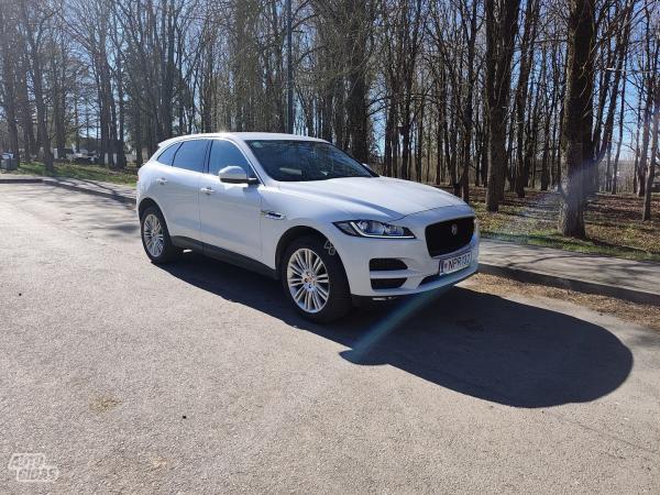 White Jaguar F-Pace 2017 in Siauliai, with an engine capacity of 2.00 L and mileage of 227 thousand km for 13450 €, photo 6 on AUTOMOTO.COM.LV