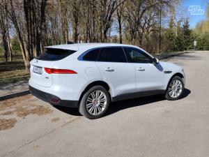 White Jaguar F-Pace 2017 in Siauliai, with an engine capacity of 2.00 L and mileage of 227 thousand km for 13450 €, photo 13 on AUTOMOTO.COM.LV