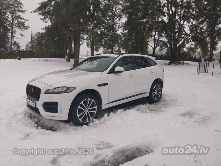 White Jaguar F-Pace 2017 in Tallinn, with an engine capacity of 2.00 L and mileage of 142 thousand km for 21600 €, photo 7 on AUTOMOTO.COM.LV