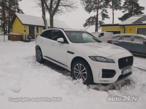 White Jaguar F-Pace 2017 in Tallinn, with an engine capacity of 2.00 L and mileage of 142 thousand km for 21600 €, photo 10 on AUTOMOTO.COM.LV