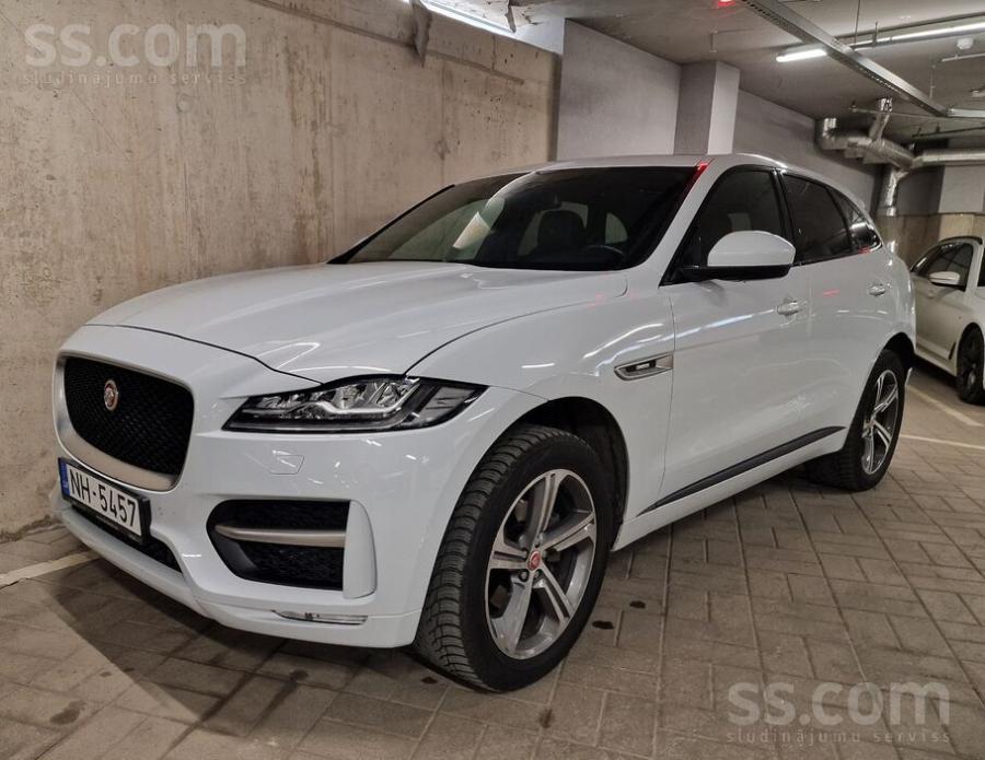 White Jaguar F-Pace 2017 in Riga, with an engine capacity of 2.00 L and mileage of 85 thousand km for 21500 €, photo 1 on AUTOMOTO.COM.LV