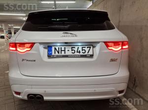 White Jaguar F-Pace 2017 in Riga, with an engine capacity of 2.00 L and mileage of 85 thousand km for 21500 €, photo 4 on AUTOMOTO.COM.LV