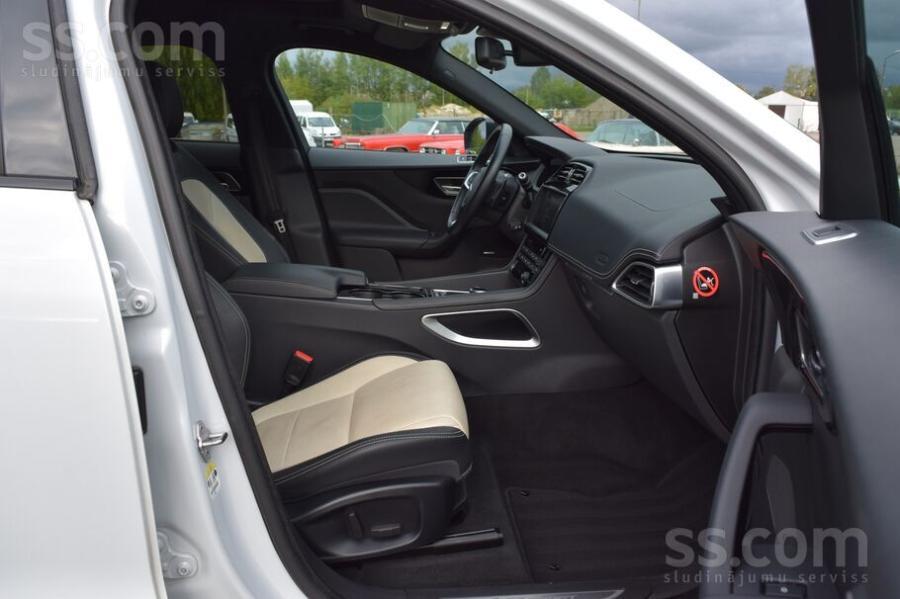 White Jaguar F-Pace 2017 in Riga, with an engine capacity of 2.00 L and mileage of 85 thousand km for 21500 €, photo 15 on AUTOMOTO.COM.LV