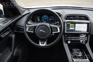 White Jaguar F-Pace 2017 in Riga, with an engine capacity of 2.00 L and mileage of 85 thousand km for 21500 €, photo 29 on AUTOMOTO.COM.LV