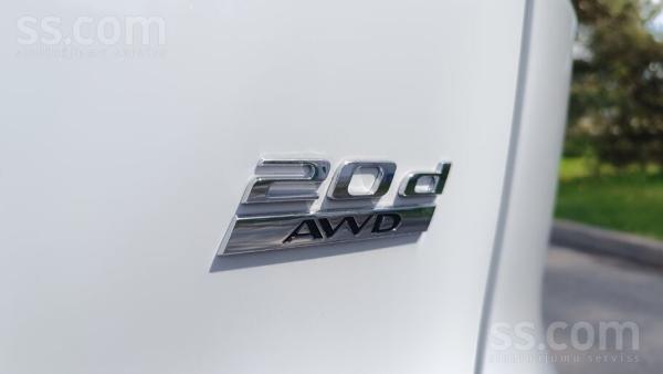 White Jaguar F-Pace 2017 in Riga, with an engine capacity of 2.00 L and mileage of 97 thousand km for 15900 €, photo 8 on AUTOMOTO.COM.LV