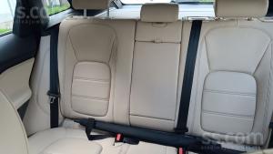 White Jaguar F-Pace 2017 in Riga, with an engine capacity of 2.00 L and mileage of 97 thousand km for 15900 €, photo 20 on AUTOMOTO.COM.LV