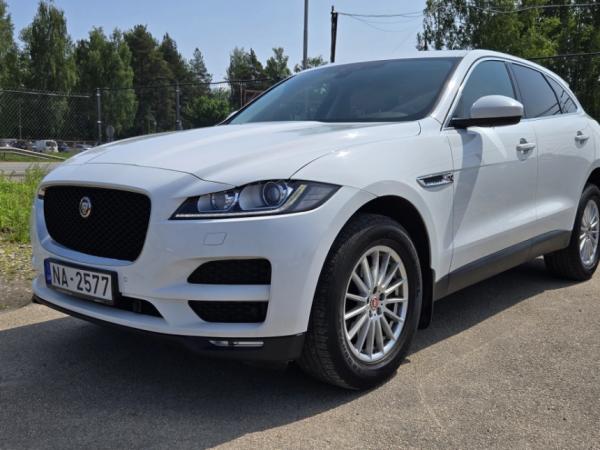White Jaguar F-Pace 2017 in Riga, with an engine capacity of 2.00 L and mileage of 56 thousand km for 17700 €, photo 1 on AUTOMOTO.COM.LV