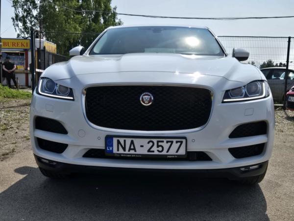White Jaguar F-Pace 2017 in Riga, with an engine capacity of 2.00 L and mileage of 56 thousand km for 17700 €, photo 2 on AUTOMOTO.COM.LV