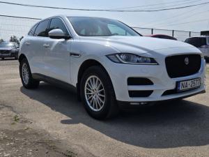 White Jaguar F-Pace 2017 in Riga, with an engine capacity of 2.00 L and mileage of 56 thousand km for 17700 €, photo 4 on AUTOMOTO.COM.LV