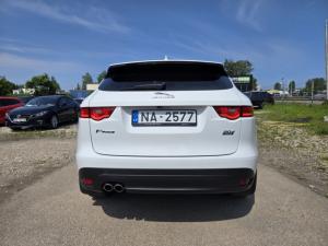 White Jaguar F-Pace 2017 in Riga, with an engine capacity of 2.00 L and mileage of 56 thousand km for 17700 €, photo 7 on AUTOMOTO.COM.LV