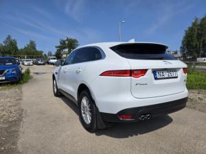 White Jaguar F-Pace 2017 in Riga, with an engine capacity of 2.00 L and mileage of 56 thousand km for 17700 €, photo 8 on AUTOMOTO.COM.LV