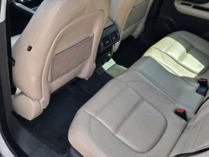 White Jaguar F-Pace 2017 in Riga, with an engine capacity of 2.00 L and mileage of 56 thousand km for 17700 €, photo 17 on AUTOMOTO.COM.LV