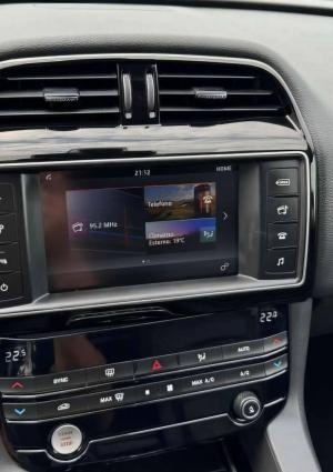 Balts Jaguar F-Pace 2017 Telšiai, ar dzinēja tilpumu 2.00 L un nobraukumu 213 tūkst. km par 8990 €, foto 19 vietnē AUTOMOTO.COM.LV