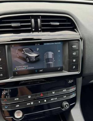 Balts Jaguar F-Pace 2017 Telšiai, ar dzinēja tilpumu 2.00 L un nobraukumu 213 tūkst. km par 8990 €, foto 26 vietnē AUTOMOTO.COM.LV