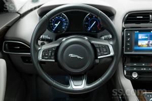 Белый Ягуар Ф-Пейс 2017 в Рига, объемом двигателя 3.00 л и пробегом 50 тыс. км за 20500 €, фото 28 на AUTOMOTO.COM.LV
