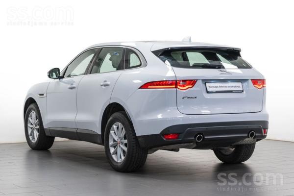 White Jaguar F-Pace 2017 in Riga, with an engine capacity of 3.00 L and mileage of 50 thousand km for 20500 €, photo 3 on AUTOMOTO.COM.LV