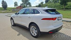 Balts Jaguar F-Pace 2017 Preiļi, ar dzinēja tilpumu 2.00 L un nobraukumu 160 tūkst. km par 13500 €, foto 8 vietnē AUTOMOTO.COM.LV