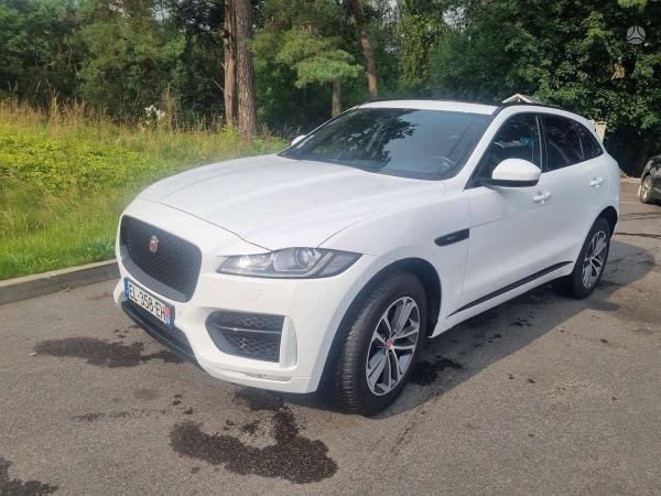 White Jaguar F-Pace 2017 in Utena, with an engine capacity of 2.99 L and mileage of 203 thousand km for 13300 €, photo 6 on AUTOMOTO.COM.LV