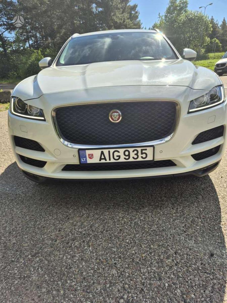 Balts Jaguar F-Pace 2017 Viļņa, ar dzinēja tilpumu 2.00 L un nobraukumu 200 tūkst. km par 14200 €, foto 6 vietnē AUTOMOTO.COM.LV