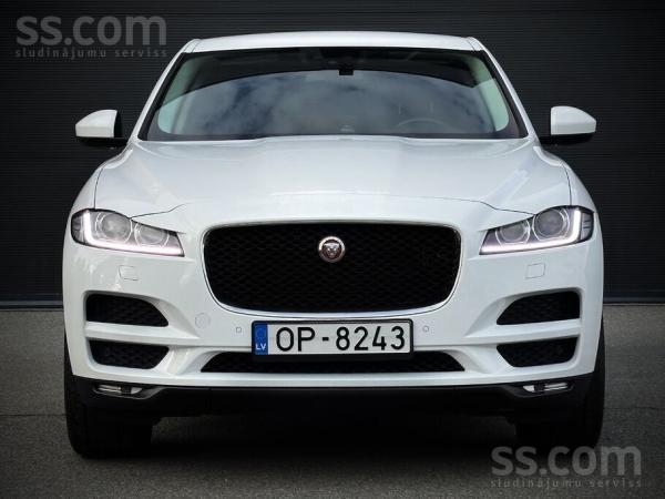 Balts Jaguar F-Pace 2017 Rīga, ar dzinēja tilpumu 2.00 L un nobraukumu 227 tūkst. km par 12800 €, foto  vietnē AUTOMOTO.COM.LV