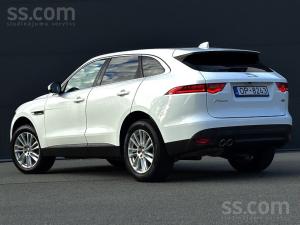 White Jaguar F-Pace 2017 in Riga, with an engine capacity of 2.00 L and mileage of 227 thousand km for 12800 €, photo 6 on AUTOMOTO.COM.LV