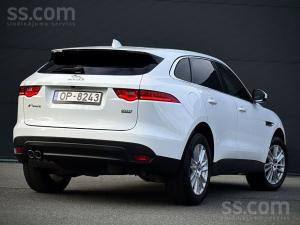 White Jaguar F-Pace 2017 in Riga, with an engine capacity of 2.00 L and mileage of 227 thousand km for 12800 €, photo 23 on AUTOMOTO.COM.LV