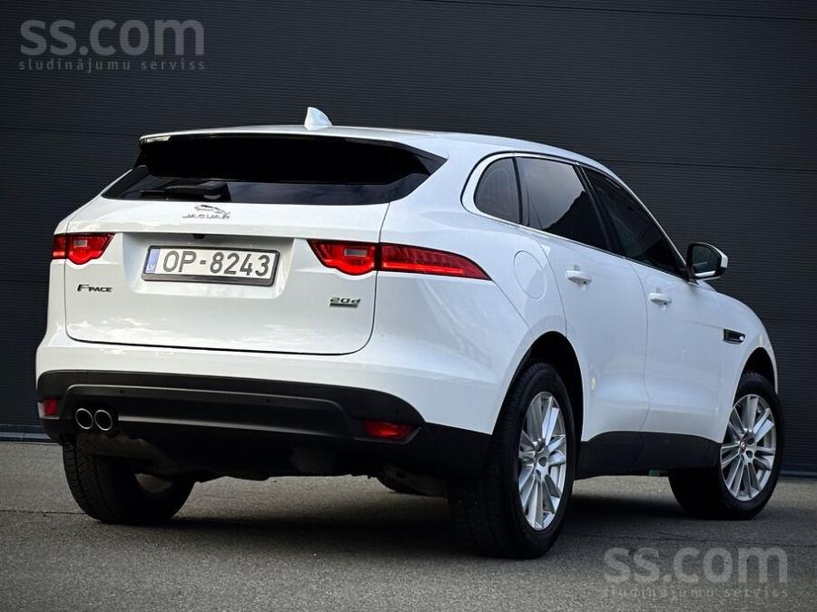 White Jaguar F-Pace 2017 in Riga, with an engine capacity of 2.00 L and mileage of 227 thousand km for 12800 €, photo 23 on AUTOMOTO.COM.LV