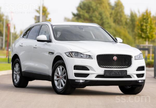 White Jaguar F-Pace 2017 in Jelgava, with an engine capacity of 2.00 L and mileage of 0 thousand km for 12500 €, photo 4 on AUTOMOTO.COM.LV