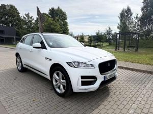White Jaguar F-Pace 2017 in Taurage, with an engine capacity of 2.00 L and mileage of 170 thousand km for 12700 €, photo 4 on AUTOMOTO.COM.LV