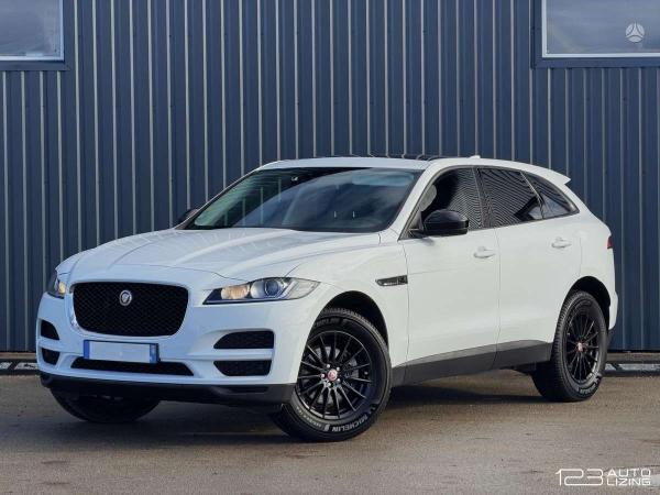White Jaguar F-Pace 2017 in Taurage, with an engine capacity of 2.00 L and mileage of 155 thousand km for 9200 €, photo 1 on AUTOMOTO.COM.LV