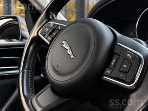 Белый Ягуар Ф-Пейс 2017 в Рига, объемом двигателя 2.00 л и пробегом 227 тыс. км за 12700 €, фото 12 на AUTOMOTO.COM.LV