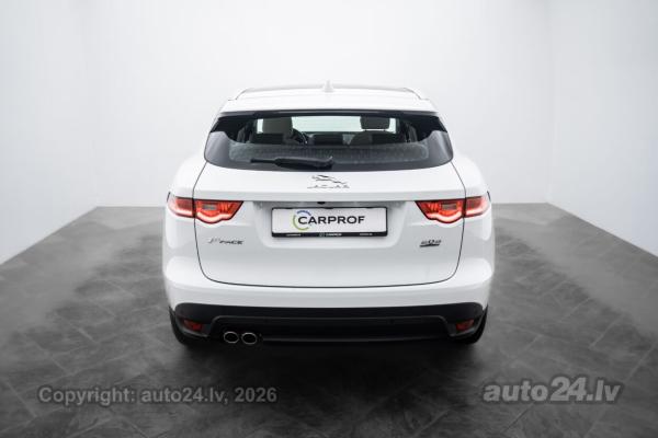 Balts Jaguar F-Pace 2018 Tallina, ar dzinēja tilpumu 2.00 L un nobraukumu 136 tūkst. km par 16999 €, foto 5 vietnē AUTOMOTO.COM.LV