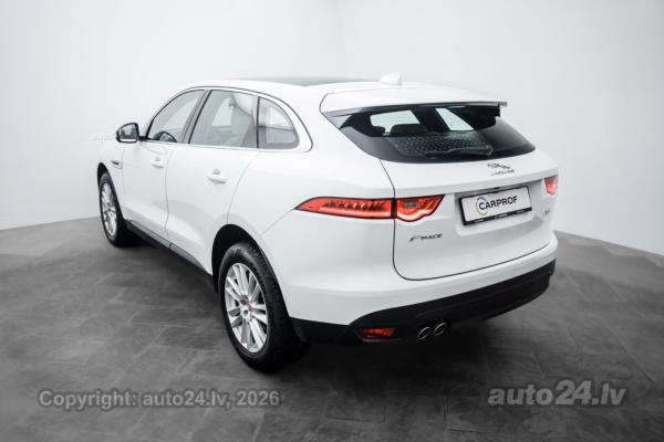 Balts Jaguar F-Pace 2018 Tallina, ar dzinēja tilpumu 2.00 L un nobraukumu 136 tūkst. km par 16999 €, foto 6 vietnē AUTOMOTO.COM.LV