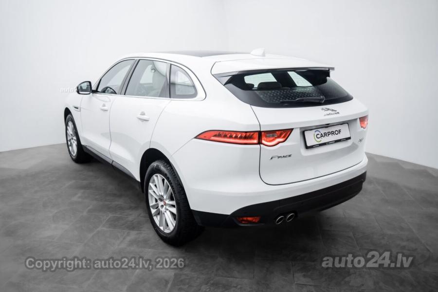 White Jaguar F-Pace 2018 in Tallinn, with an engine capacity of 2.00 L and mileage of 136 thousand km for 16999 €, photo 6 on AUTOMOTO.COM.LV