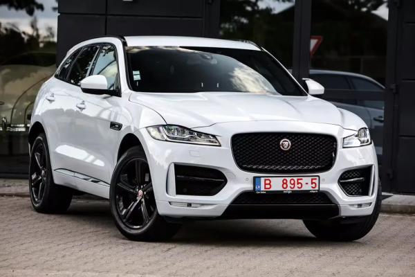 Balts Jaguar F-Pace 2018 Jelgava, ar dzinēja tilpumu 2.00 L un nobraukumu 202 tūkst. km par 15200 €, foto 6 vietnē AUTOMOTO.COM.LV