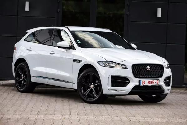 Balts Jaguar F-Pace 2018 Jelgava, ar dzinēja tilpumu 2.00 L un nobraukumu 202 tūkst. km par 15200 €, foto 9 vietnē AUTOMOTO.COM.LV