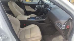 Balts Jaguar F-Pace 2018 Klaipėda, ar dzinēja tilpumu 2.00 L un nobraukumu 159 tūkst. km par 14500 €, foto 13 vietnē AUTOMOTO.COM.LV