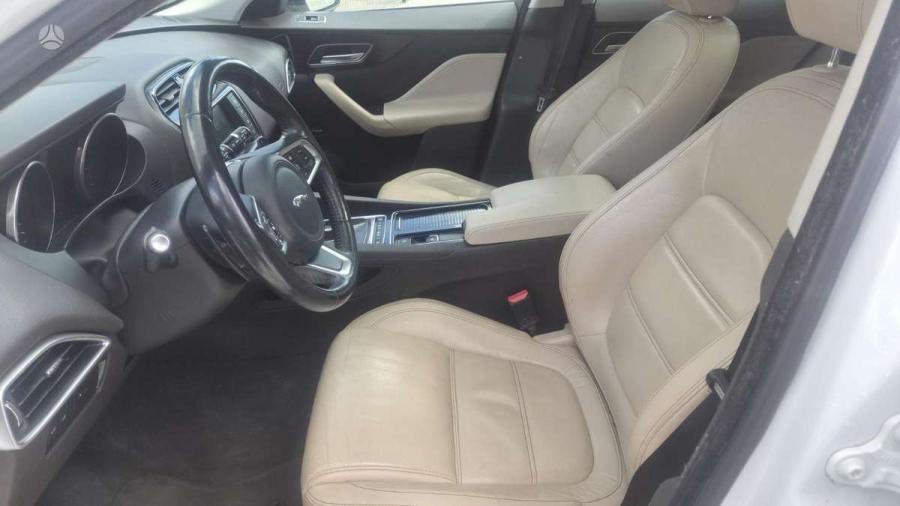 Balts Jaguar F-Pace 2018 Klaipėda, ar dzinēja tilpumu 2.00 L un nobraukumu 159 tūkst. km par 14500 €, foto 15 vietnē AUTOMOTO.COM.LV